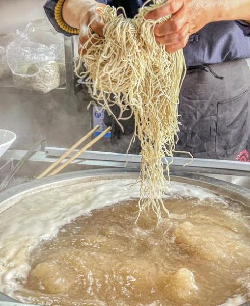 干拌面热量高吗_一碗干拌面多少大卡-第1张图片-山城妙识 干拌面热量高吗_一碗干拌面多少大卡-第1张图片-山城妙识