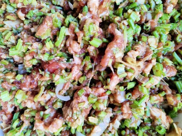 芹菜饺子馅怎么调好吃_芹菜饺子馅做法大全-第1张图片-山城妙识 芹菜饺子馅怎么调好吃_芹菜饺子馅做法大全-第1张图片-山城妙识