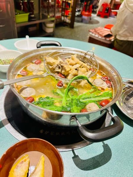 清汤火锅汤底怎么做_清汤火锅汤底的做法家常-第1张图片-山城妙识