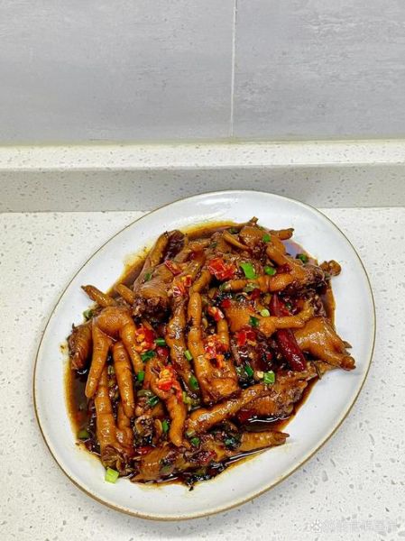 香辣鸡爪怎么做好吃_高清大图细节解析-第3张图片-山城妙识