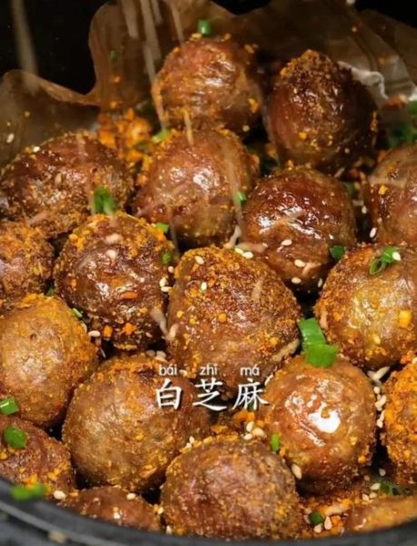 炸牛肉丸子怎么做_炸牛肉丸子用什么牛肉-第1张图片-山城妙识