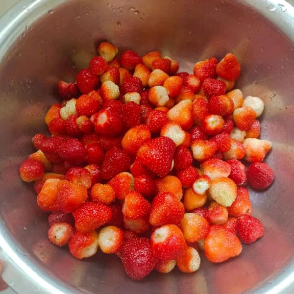 草莓酱表情包怎么保存_草莓酱表情包高清下载-第3张图片-山城妙识