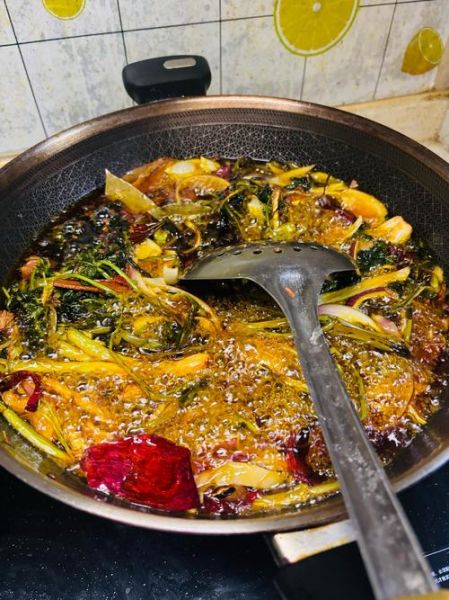 新鲜辣椒怎么熬辣椒油_辣椒油做法步骤详解-第3张图片-山城妙识