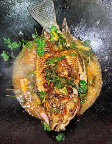 糖醋鲫鱼怎么做_糖醋鲫鱼的家常做法-第2张图片-山城妙识