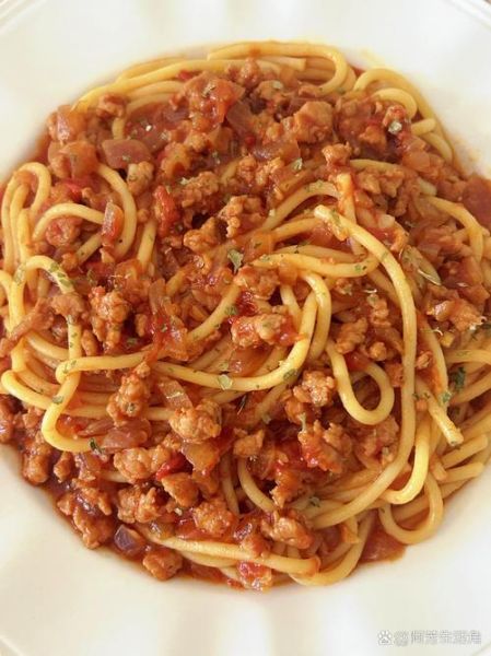 茄汁肉酱意面怎么做_茄汁肉酱意面需要哪些食材-第1张图片-山城妙识