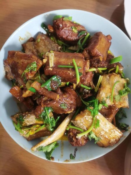 刀鱼怎样炖才好吃_刀鱼炖多久最嫩-第2张图片-山城妙识