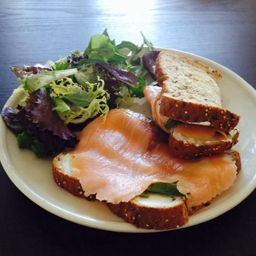 烟熏三文鱼三明治怎么做_热量高吗-第3张图片-山城妙识