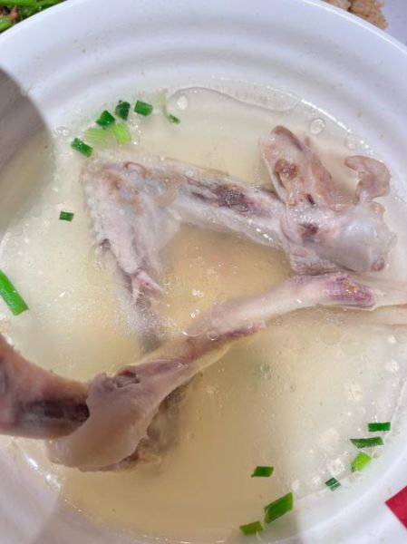 老鸭汤对睡眠好吗_失眠喝老鸭汤有用吗-第2张图片-山城妙识 老鸭汤对睡眠好吗_失眠喝老鸭汤有用吗-第2张图片-山城妙识