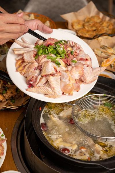 土鸡火锅怎么做才好吃_土鸡火锅的正宗做法-第1张图片-山城妙识
