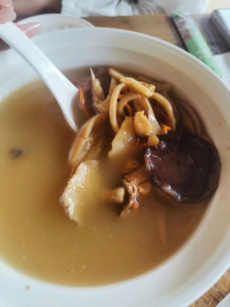 菌子汤的家常做法_菌子汤怎么做好喝-第2张图片-山城妙识