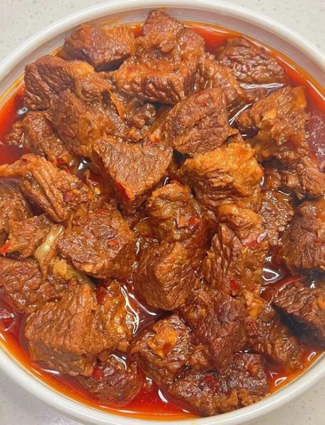 红烧牛肉最正宗的做法_家庭版红烧牛肉怎么做-第1张图片-山城妙识