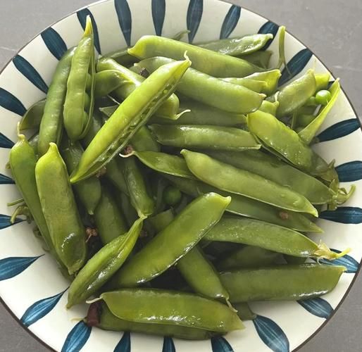 水煮豌豆热量高吗_水煮豌豆减肥能吃吗-第1张图片-山城妙识 水煮豌豆热量高吗_水煮豌豆减肥能吃吗-第1张图片-山城妙识