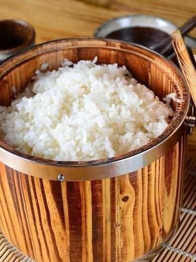 木桶饭哪里的最正宗_木桶饭起源地在哪里-第1张图片-山城妙识