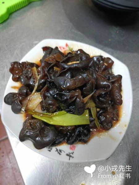 炒木耳需要焯水吗_木耳焯水多久才安全-第3张图片-山城妙识 炒木耳需要焯水吗_木耳焯水多久才安全-第3张图片-山城妙识