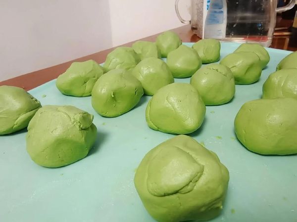 艾叶粑粑怎么做_正宗艾叶粑粑的做法-第3张图片-山城妙识