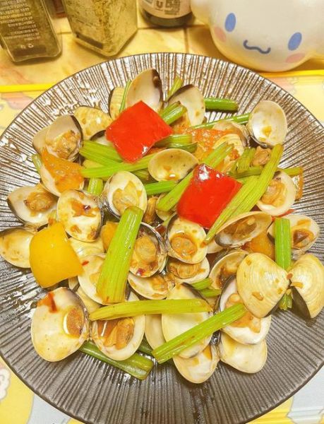 白芹菜怎么做好吃_白芹菜的营养价值-第3张图片-山城妙识