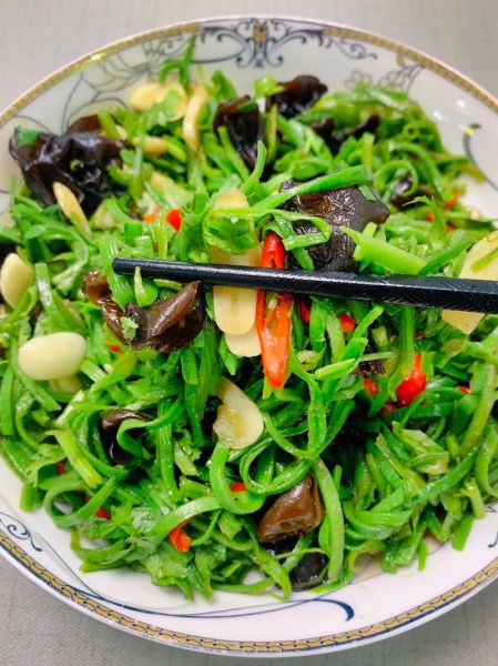 炒丝瓜皮怎么做_丝瓜皮可以吃吗-第2张图片-山城妙识