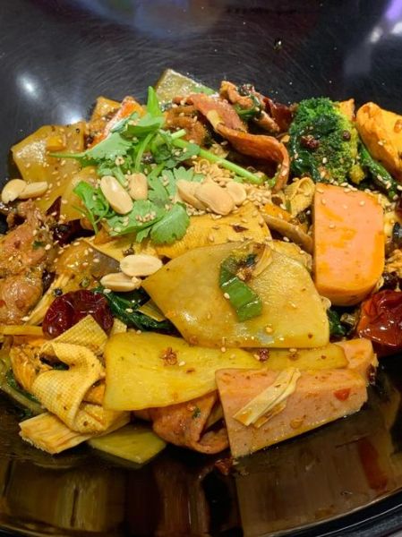 香辣干锅大杂烩怎么做_干锅大杂烩用什么配菜最好-第2张图片-山城妙识