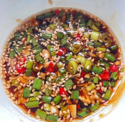 芹菜鸡蛋饺子馅怎么调_芹菜鸡蛋饺子馅做法窍门-第2张图片-山城妙识