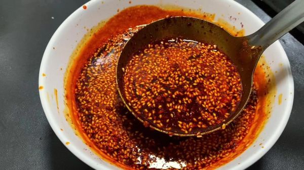 辣椒油怎么炸更香_辣椒油怎么炸才好吃-第3张图片-山城妙识