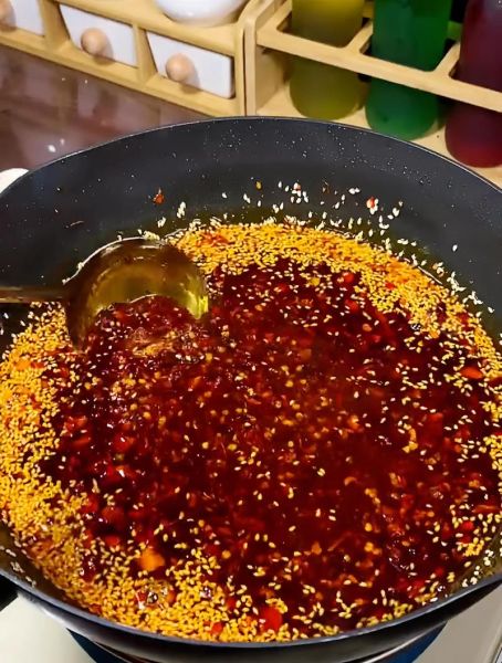 辣椒油怎么做才香_辣椒油怎么做不糊-第3张图片-山城妙识