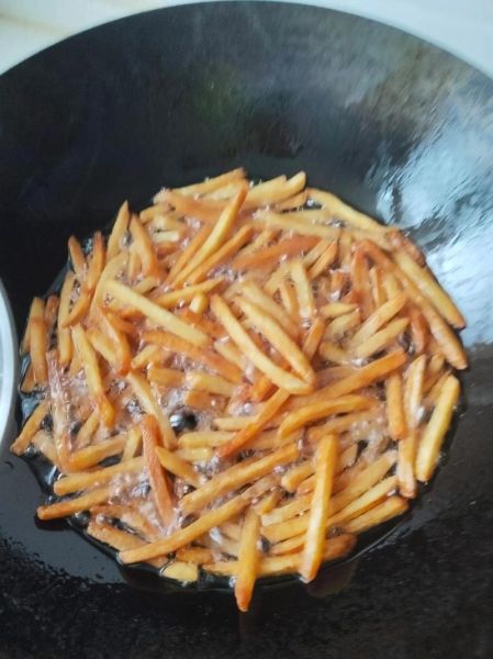 家庭薯条怎么做_炸薯条不软的方法-第1张图片-山城妙识