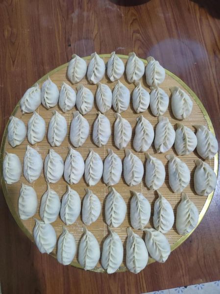 柳叶饺子怎么包_柳叶饺子包法图解-第1张图片-山城妙识 柳叶饺子怎么包_柳叶饺子包法图解-第1张图片-山城妙识