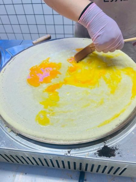 煎饼怎么做_煎饼做法视频大全-第1张图片-山城妙识