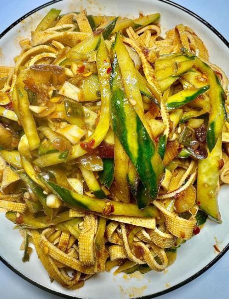 豆腐丝凉拌菜怎么做_豆腐丝凉拌菜需要焯水吗-第1张图片-山城妙识