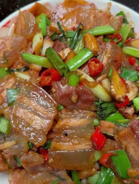 腊肉怎么做好吃_腊肉炒什么菜最香-第1张图片-山城妙识