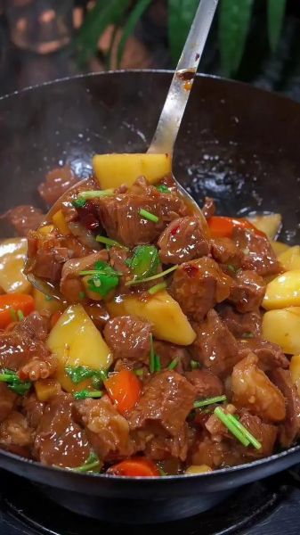 牛腩炖土豆怎么做_牛腩炖土豆用高压锅多久-第1张图片-山城妙识