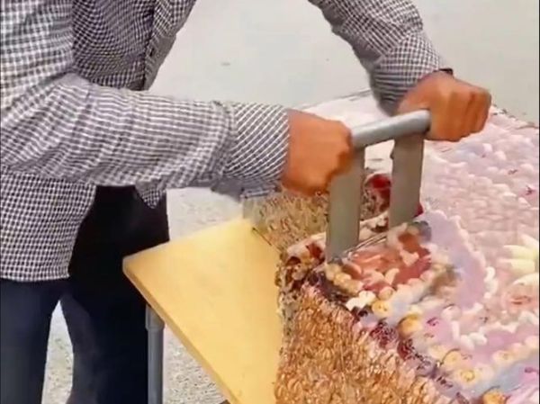 切糕为什么那么贵_切糕一刀下去多少钱-第2张图片-山城妙识