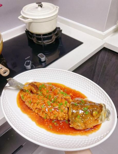 松鼠鱼怎么做_松鼠鱼用草鱼还是鲈鱼-第1张图片-山城妙识