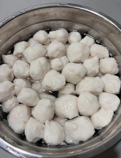 自制鱼丸子怎么做才弹牙_自制鱼丸子用什么鱼最好-第1张图片-山城妙识