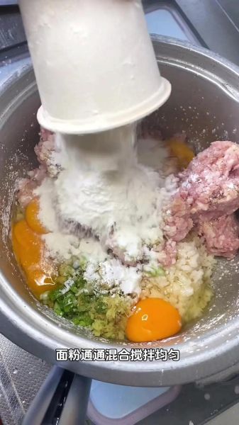 炸肉丸子怎么做_炸肉丸子为什么散-第1张图片-山城妙识