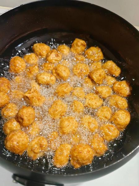 炸肉丸子怎么做_炸肉丸子为什么散-第2张图片-山城妙识