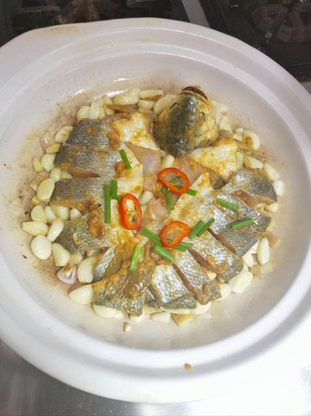 干烧大黄鱼怎么做好吃_干烧大黄鱼最正宗的做法-第1张图片-山城妙识