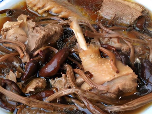 茶树菇老鸭汤怎么做_老鸭汤炖多久最入味-第3张图片-山城妙识 茶树菇老鸭汤怎么做_老鸭汤炖多久最入味-第3张图片-山城妙识