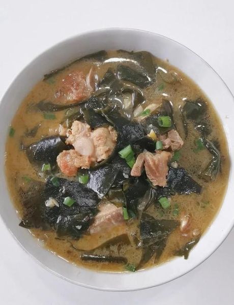 五花肉炖海带汤怎么做_五花肉炖海带汤需要焯水吗-第1张图片-山城妙识