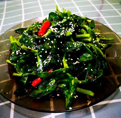 凉拌穿心莲怎么做_穿心莲焯水多久才脆绿-第1张图片-山城妙识