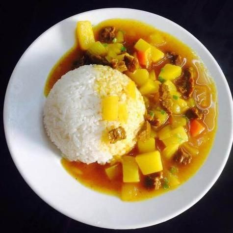 咖喱鸡丁盖浇饭怎么做_咖喱鸡丁盖浇饭热量高吗-第2张图片-山城妙识