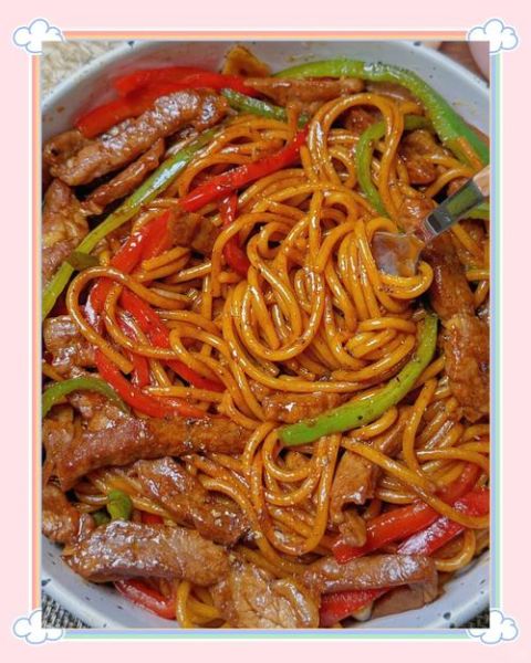 黑椒牛柳炒意面怎么做_黑椒牛柳炒意面酱汁比例-第2张图片-山城妙识