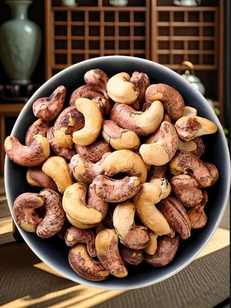 盐焗腰果的功效与作用_盐焗腰果每天吃多少合适-第2张图片-山城妙识 盐焗腰果的功效与作用_盐焗腰果每天吃多少合适-第2张图片-山城妙识