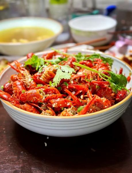 蒜泥小龙虾怎么做_家常蒜泥小龙虾做法大全-第2张图片-山城妙识