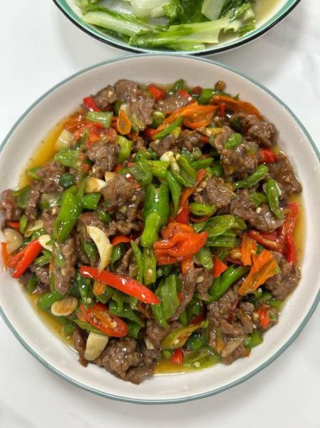 蚝油青椒牛肉怎么炒才嫩_蚝油青椒牛肉的做法窍门-第3张图片-山城妙识