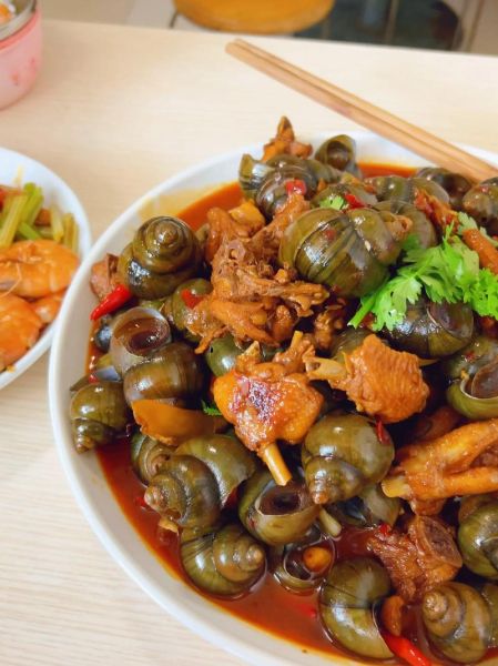 田螺煮鸡怎么做_田螺煮鸡最正宗的做法-第2张图片-山城妙识