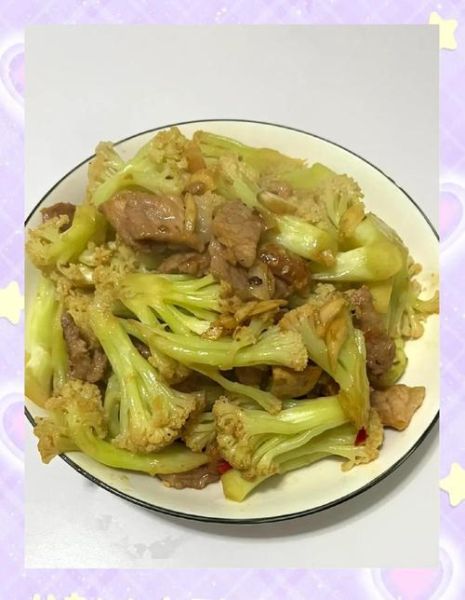 菜花小炒肉怎么做_家常菜花炒肉做法-第3张图片-山城妙识