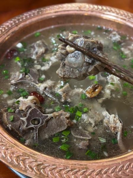 羊蝎子清汤怎么做_羊蝎子清汤需要焯水吗-第2张图片-山城妙识