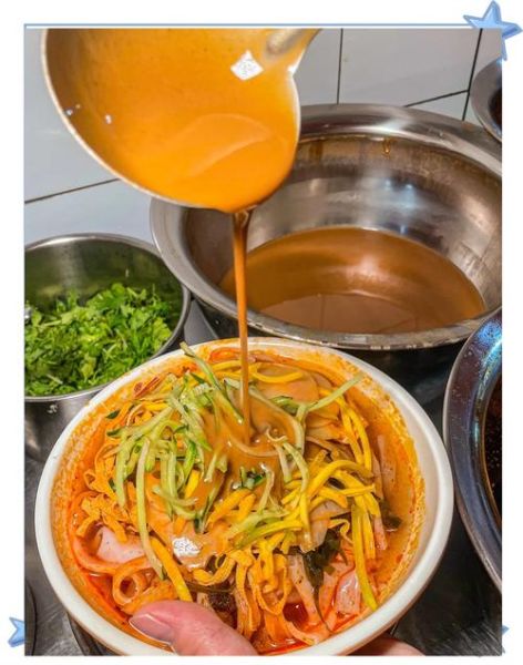 麻酱凉皮的热量是多少_减肥能吃吗-第1张图片-山城妙识