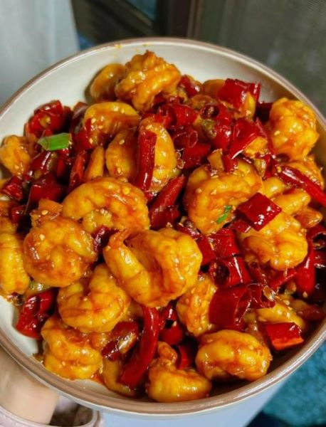 爆炒麻辣虾仁怎么做_爆炒麻辣虾仁用不用焯水-第1张图片-山城妙识